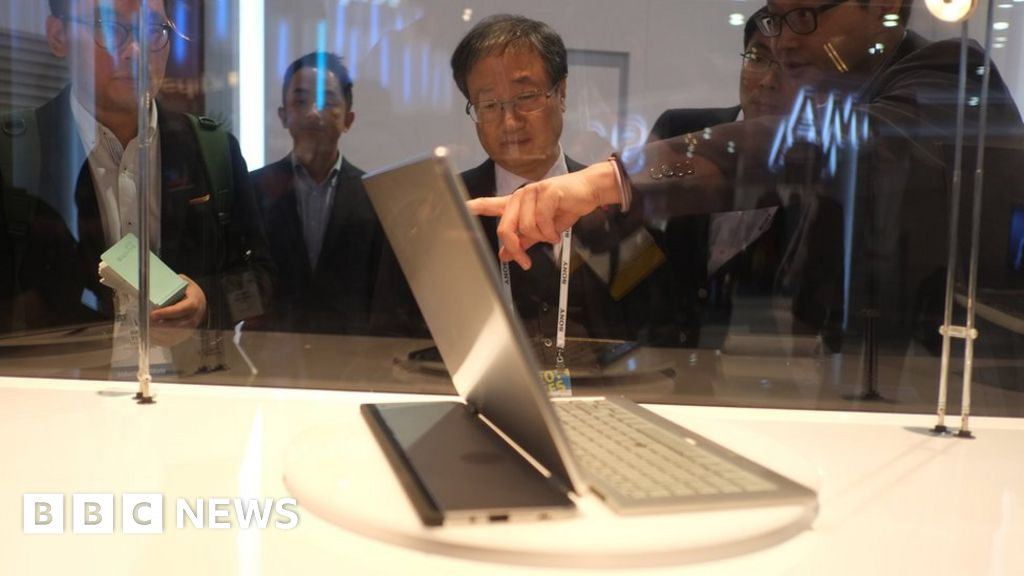 Personal computer demand falls by a record amount - BBC News