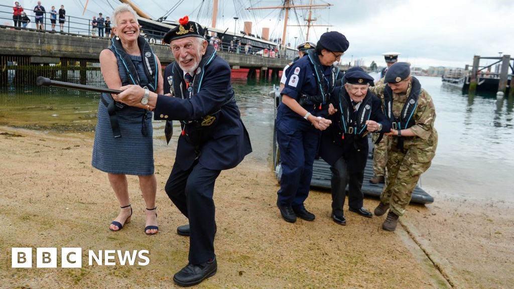 D-Day veterans mark 77th anniversary on landing craft at Portsmouth ...