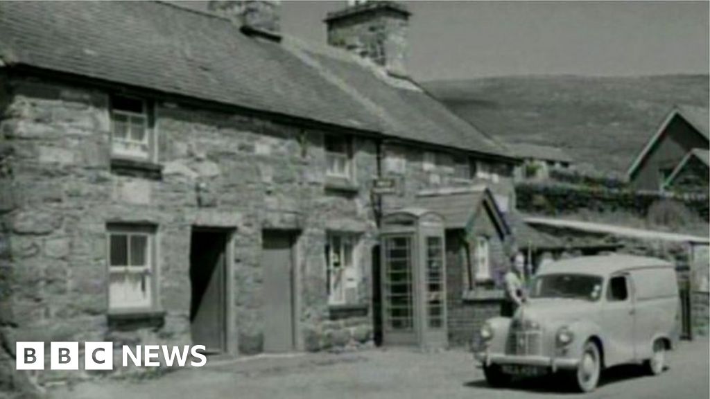 Capel Celyn: Drowned village memorial chapel work to begin