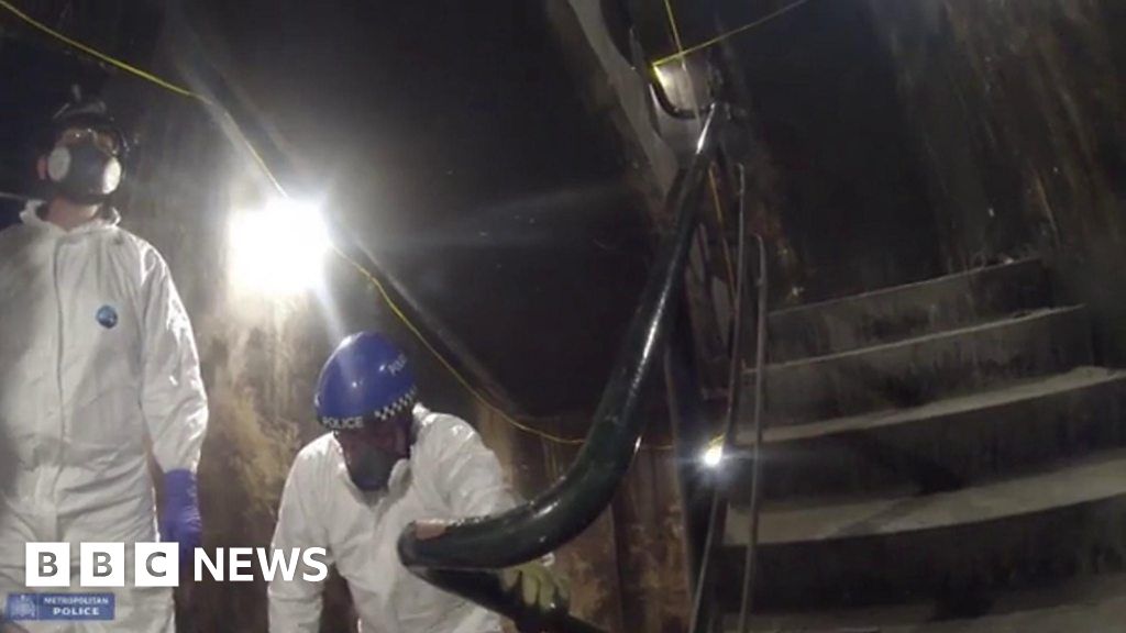 Inside Grenfell Tower: Investigation team at work - BBC News