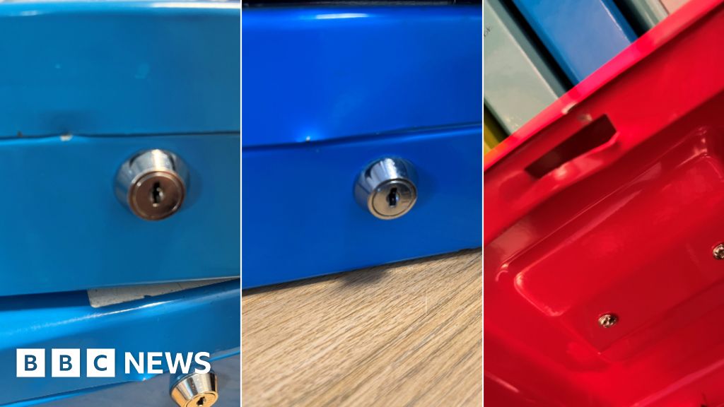 Sutton cum Lound: Thieves called 'despicable' after pre-school raid - BBC News