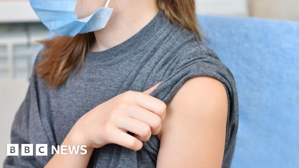 Covid-19 vaccinations: Suffolk 'vaxi taxi' to take children for jabs ...