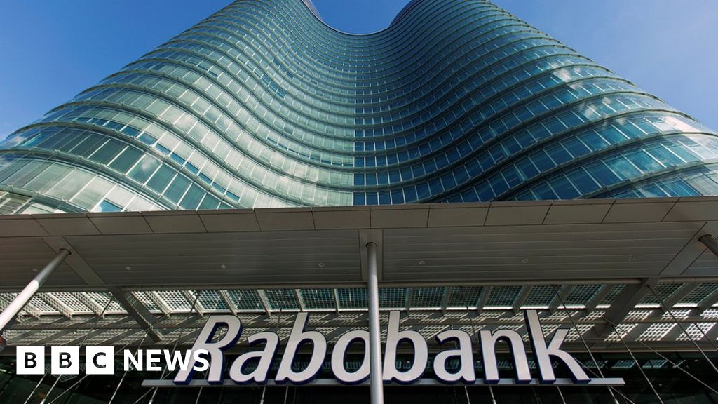 Security guards to protect Dutch ATMs from explosion thefts - BBC News