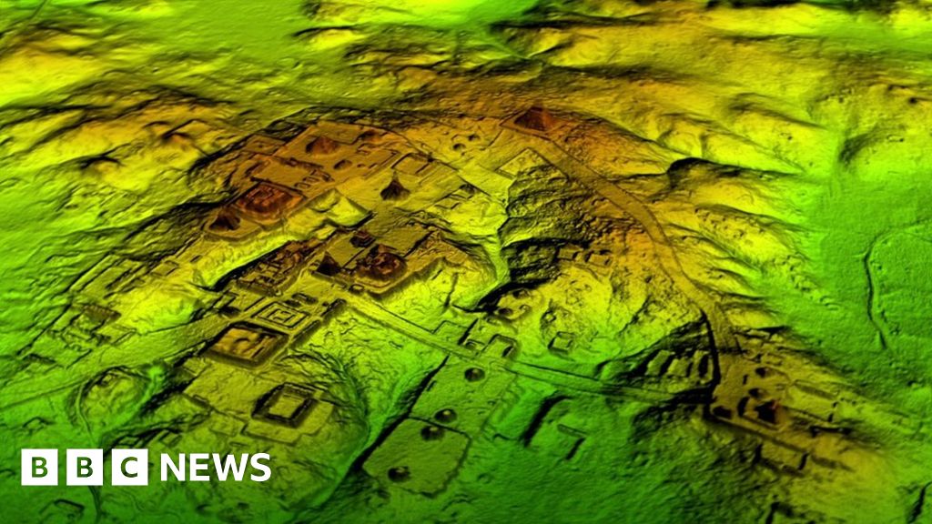 Sprawling Maya network discovered under Guatemala jungle - BBC News