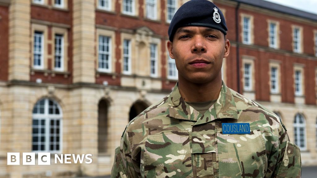 Army 'saved me from crime', says top Sandhurst cadet - BBC News