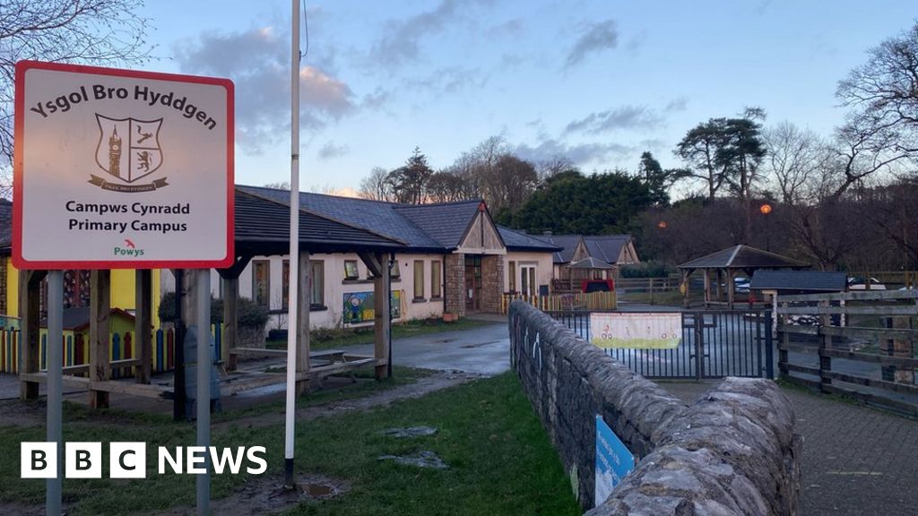 Machynlleth pupils 'could leave Powys' if school's English stream ends ...