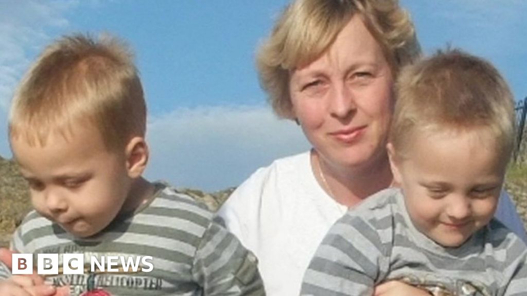 Mum's List: Kate Greene's dying wishes for sons hits big screen - BBC News