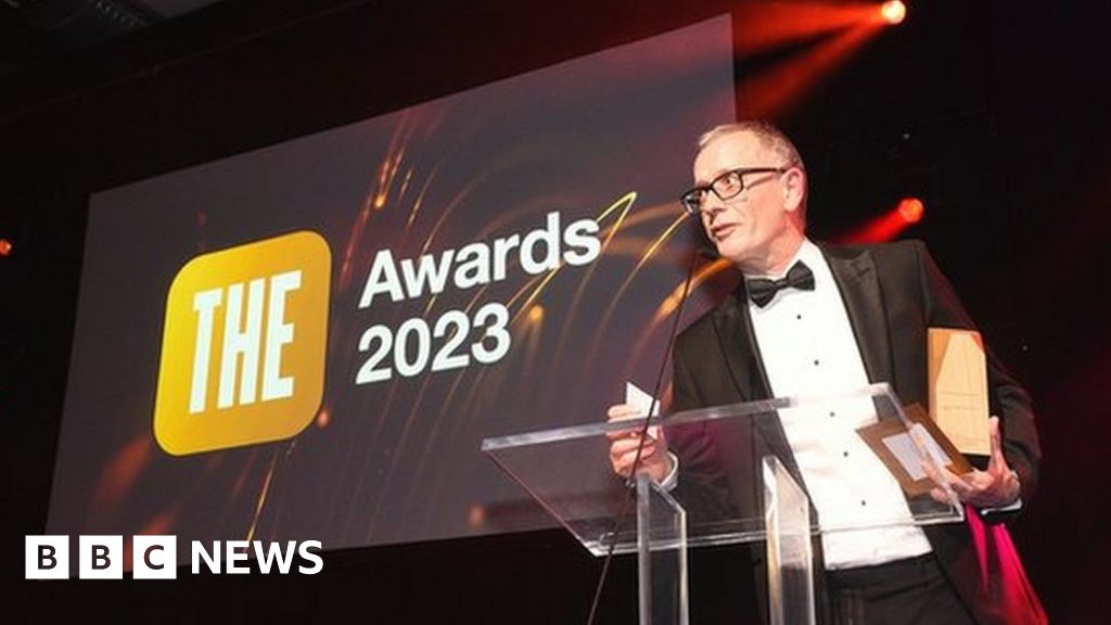 Peterborough campus helps Anglia Ruskin University win award - BBC News