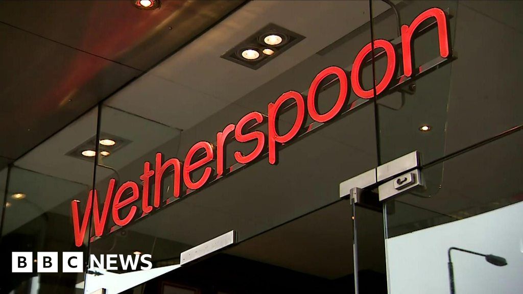 Why Wetherspoon has quit social media - BBC News
