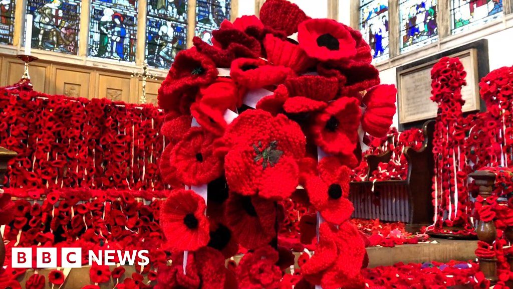 Norfolk World War One handmade poppy display takes over church - BBC News