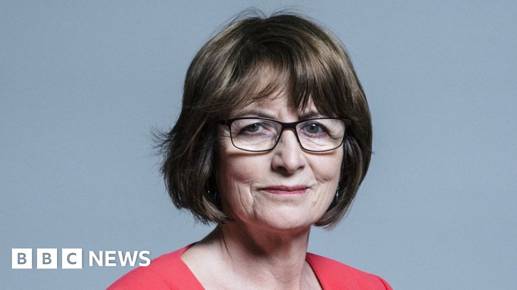 Louise Ellman: MP quits Labour over anti-Semitism concerns