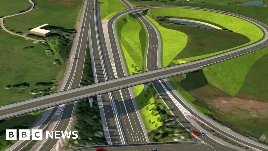 Simister Island: M60 'anomaly' to be fixed by 'missing link' - BBC News