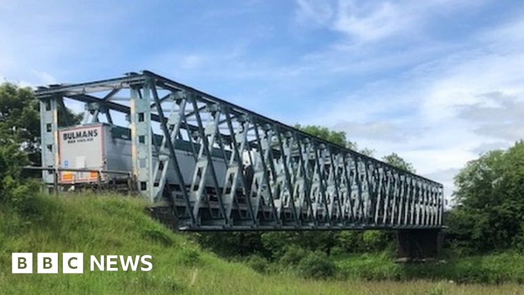 Langwathby Bridge reopens weeks ahead of schedule - BBC News