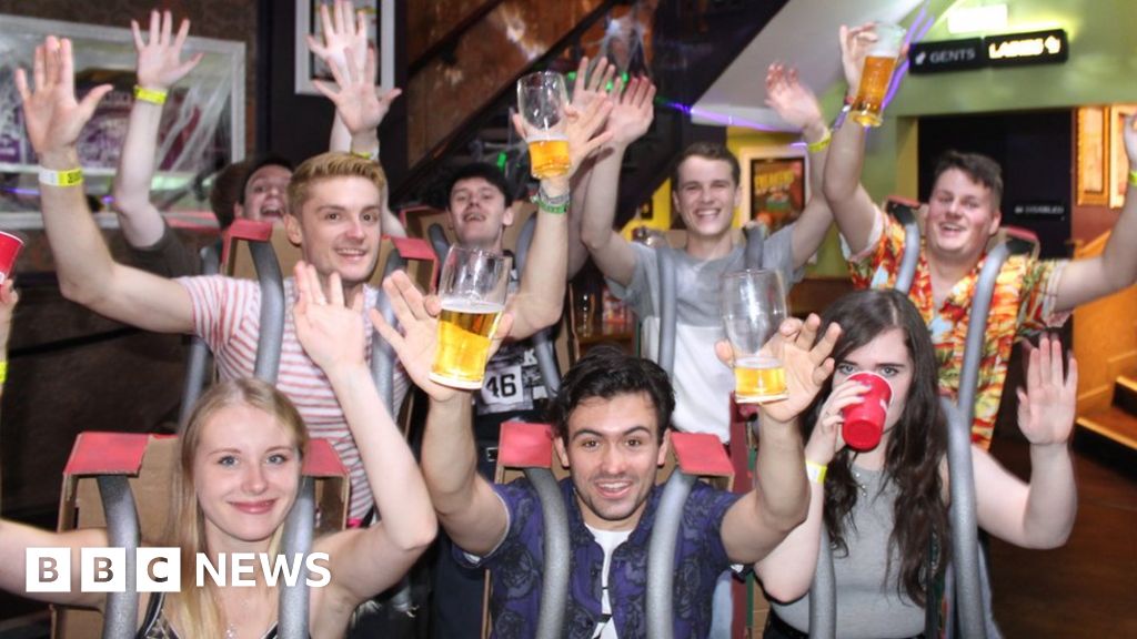 Alton Towers Smiler crash: Victims' disgust at fancy dress - BBC News
