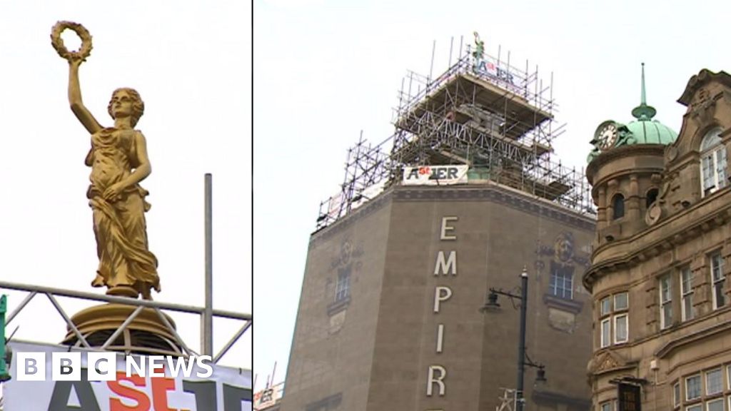 Sunderland Empire Theatre's Terpsichore statue restored - BBC News