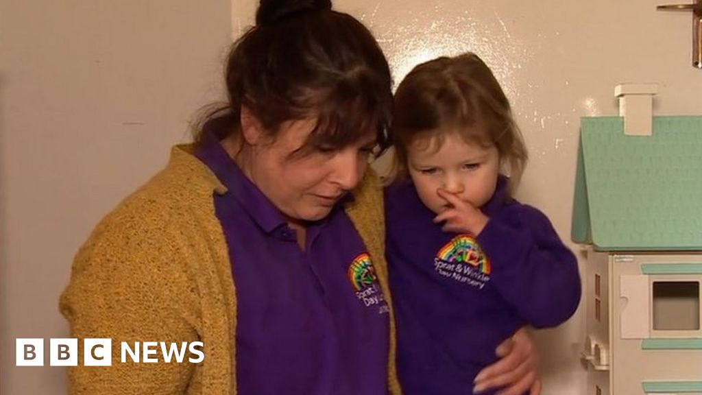 Andover nursery shuts down amid cost of living crisis - BBC News