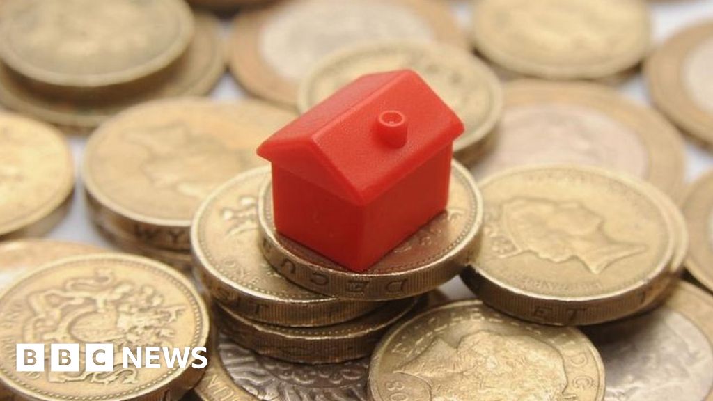 Council tax bills rise across England - BBC News