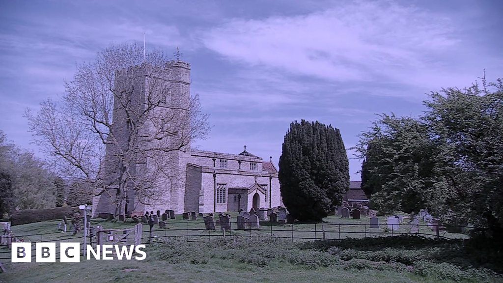 Whaddon: Secret life of village that helped crack WW2 code - BBC News