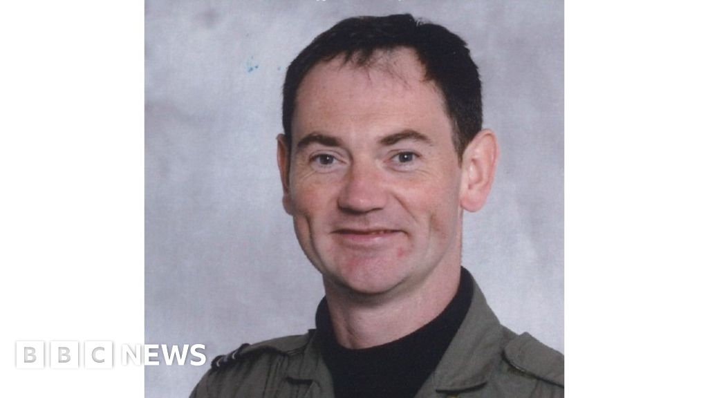 Aircraft crash victim named as RAF test pilot Alexandre Jay Parr - BBC News