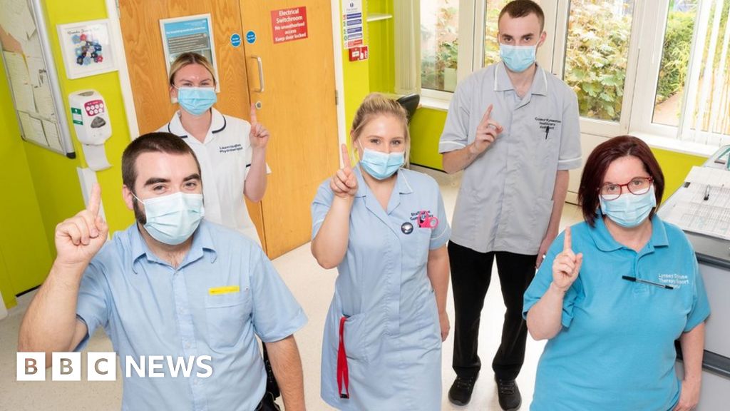 Patients rate Gobowen hospital best in country - BBC News