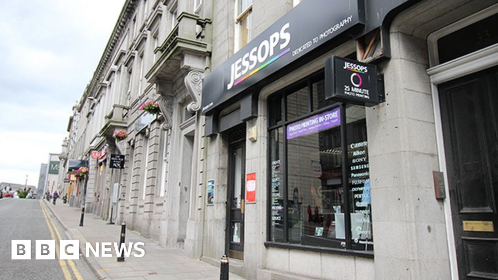 Men in court over Aberdeen Jessops raid - BBC News