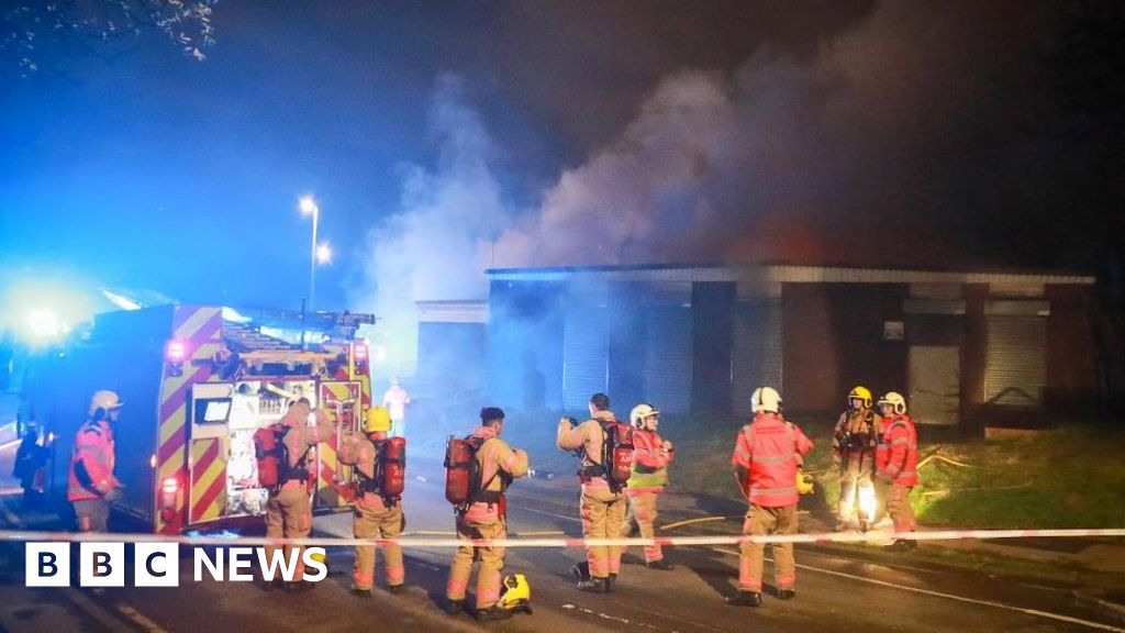 Blackley fire: Crews tackle blaze at derelict club - BBC News
