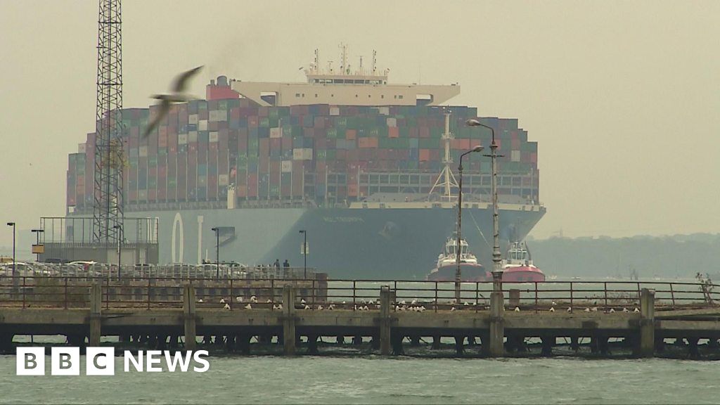 Massive MOL Triumph docks in Southampton - BBC News