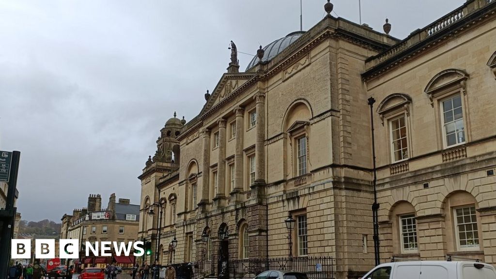 BANES Council 'extremely sorry' for inadequate care home - BBC News
