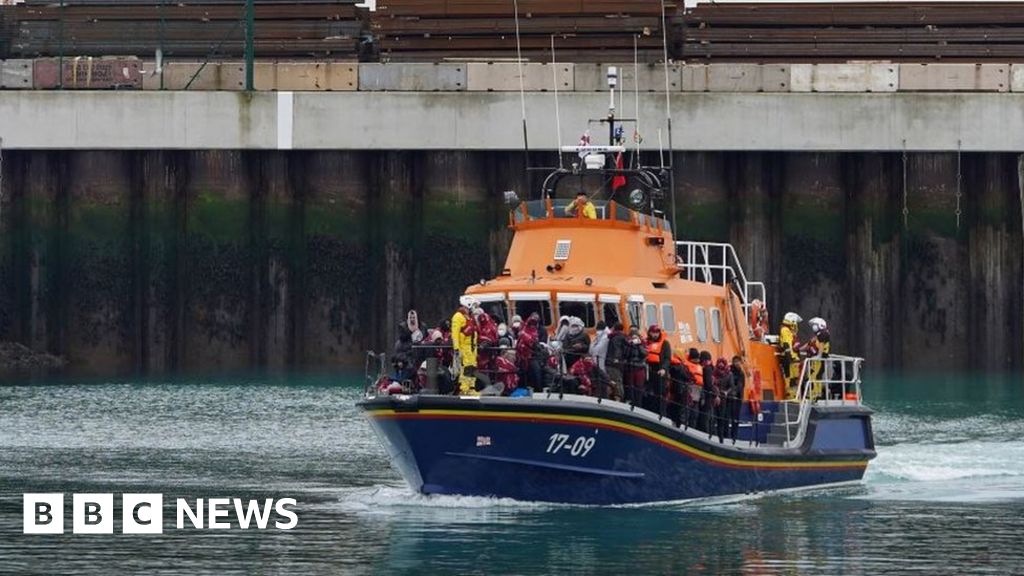 Channel deaths: ‘It was inevitable this was going to happen’ - BBC News