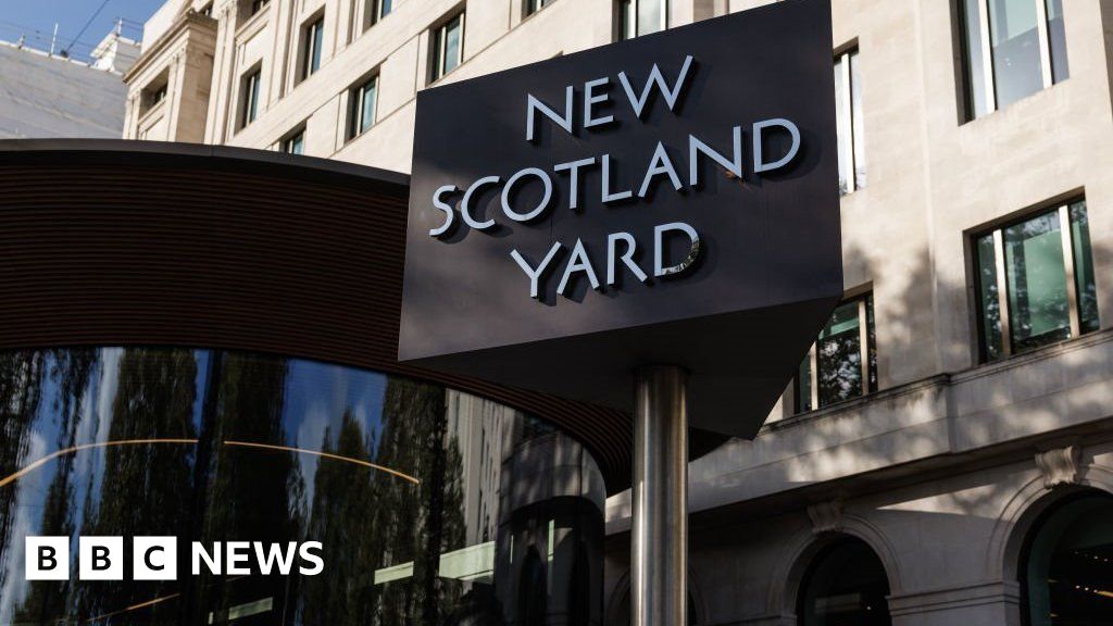 Met Police officer denies sending offensive messages