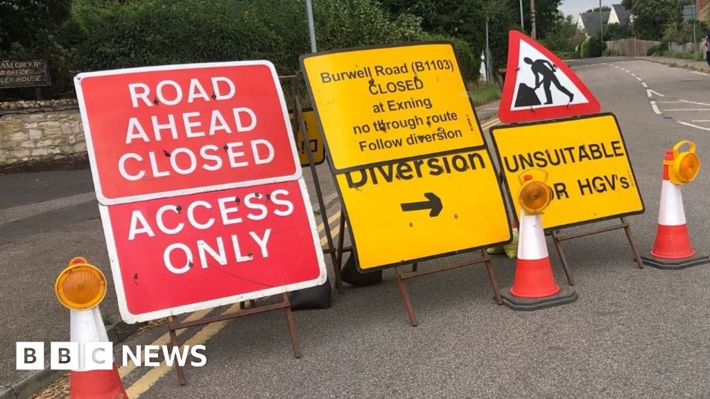 Exning councillor uses kids' walkie-talkies to solve traffic jams - BBC ...