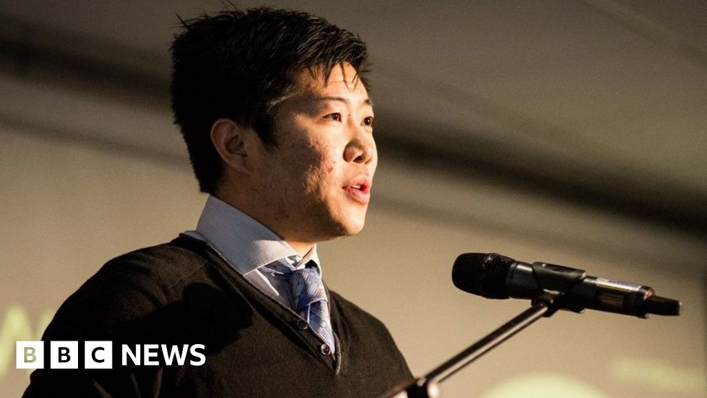 Covid-19: Dr Daniel Pan gets Forbes honour for virus risk research - BBC News