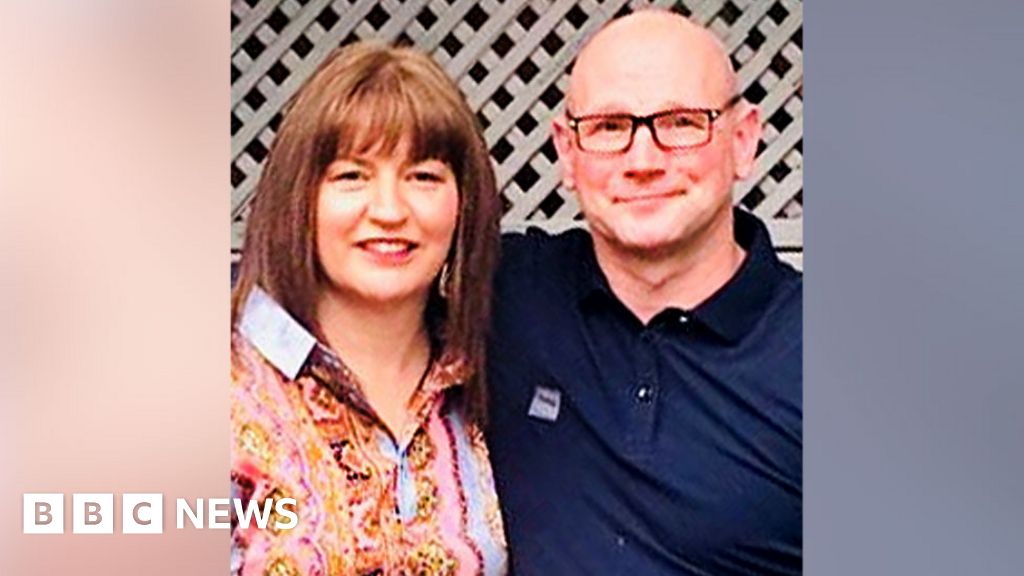 Luton Town: Attacked fan Brian Rourke comes off life support - BBC News