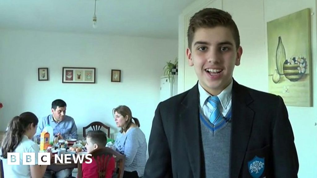 BBC School Report: Syrian boy on new life as a Brummie - BBC News