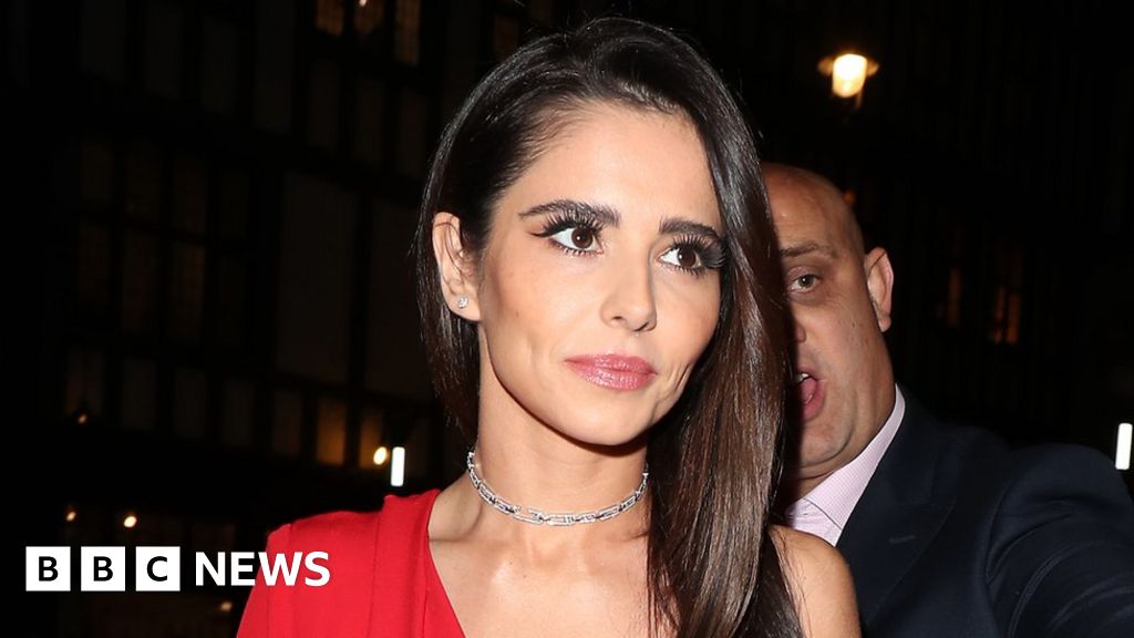 Cheryl says love life is 'not happening any more'