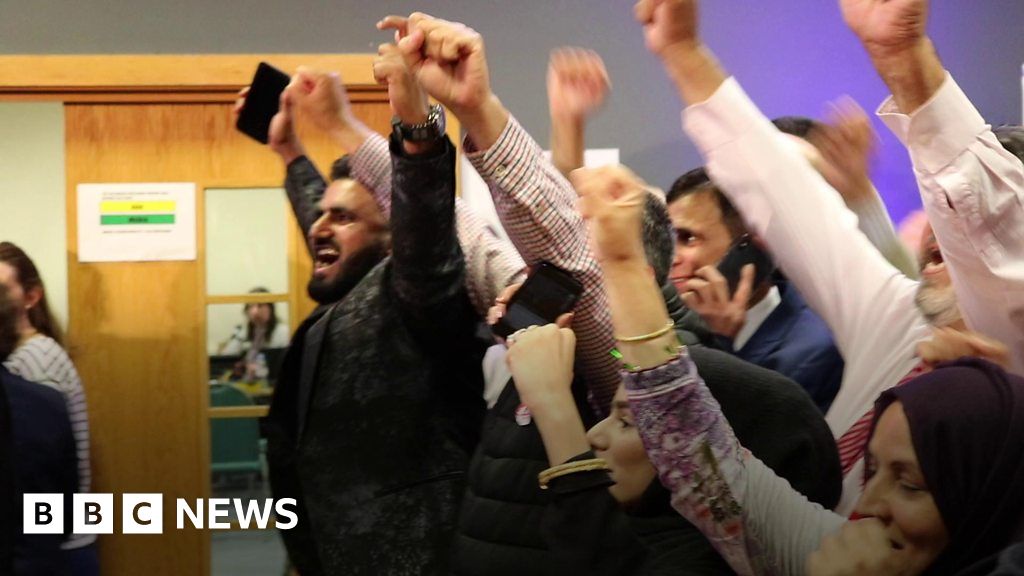 Peterborough by-election: Labour win sparks celebrations - BBC News