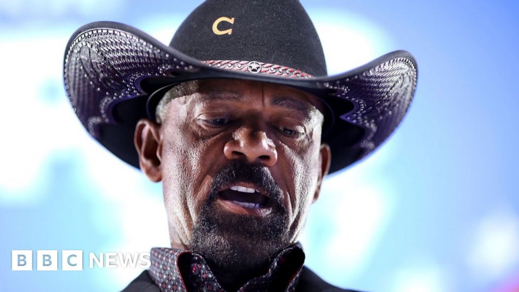 Wisconsin sheriff accused of 'ordering staff to harass man' - BBC News