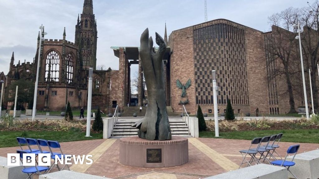 Coventry artist says statue celebrates new life in city - BBC News