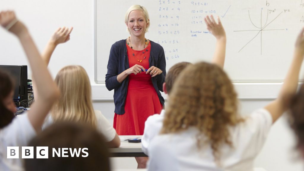Government to update list of Raac-affected schools in England - BBC News