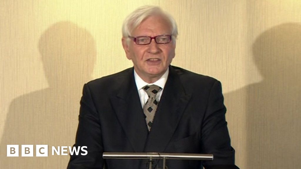Ex-MP Harvey Proctor calls abuse inquiry 'homosexual witch hunt' - BBC News