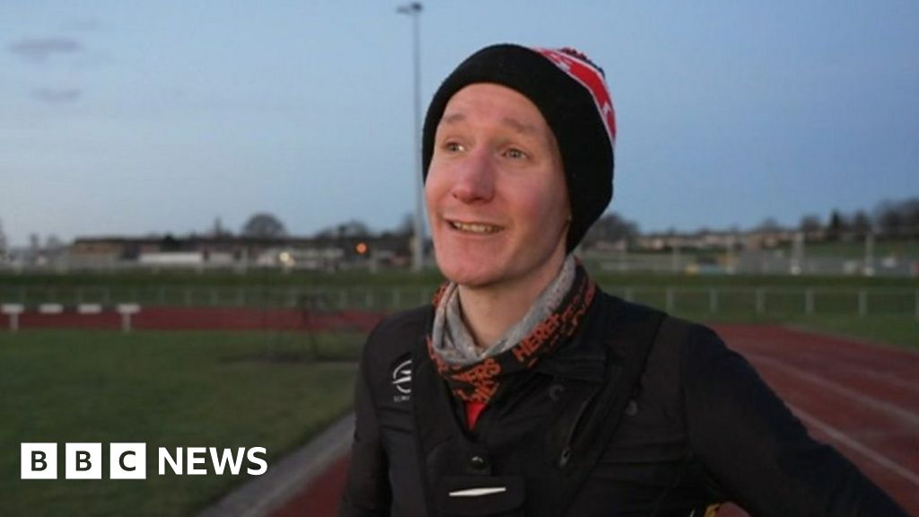 Runners in £350k campaign to save Hereford athletics track - BBC News