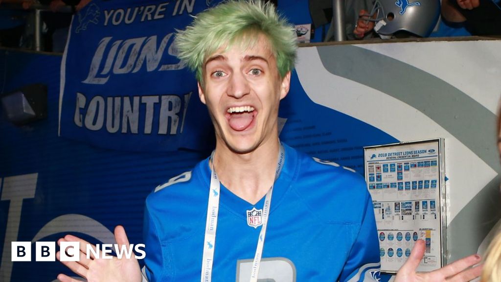 Esports Awards: Ninja 'blessed' to pick up two awards - BBC News