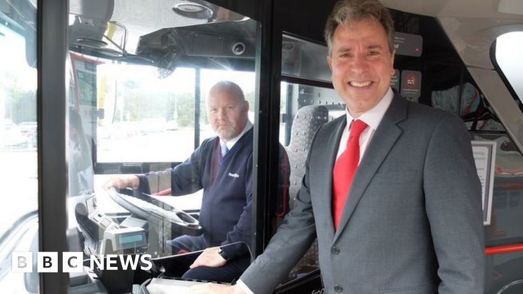 Bristol's bus services 'threatened by lack of drivers'