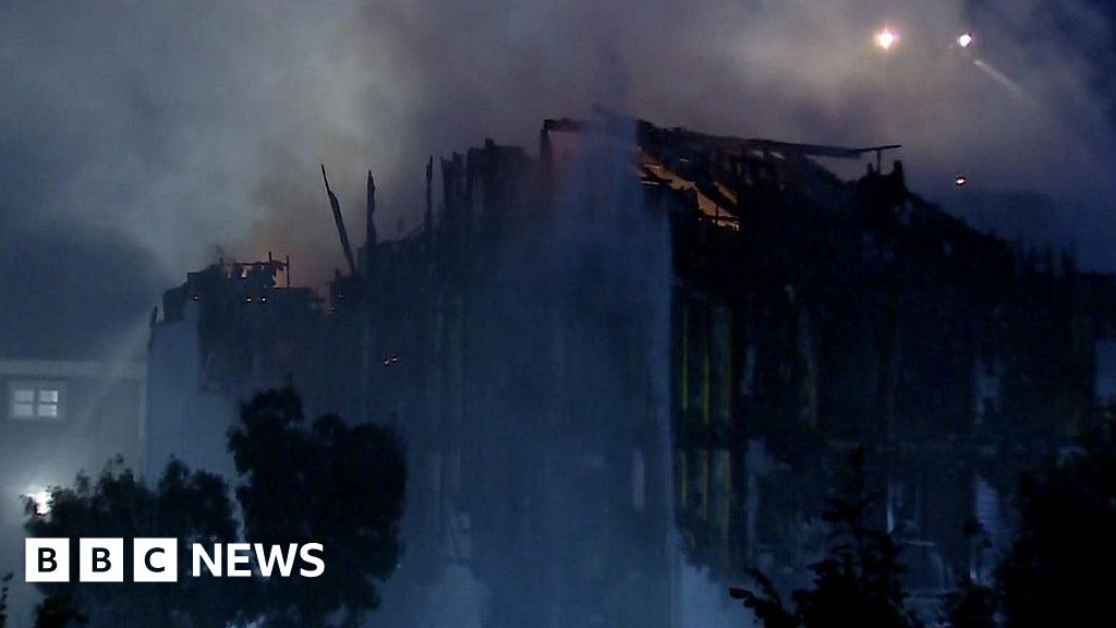 Worcester Park fire: Resident describes escape from blaze
