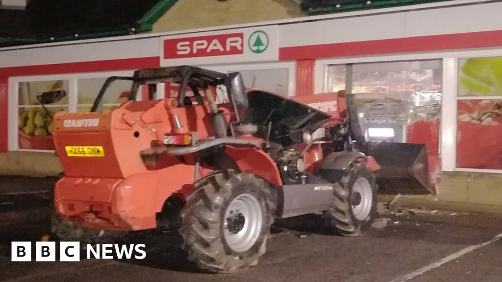 Neighbours 'helped stop' attempted ATM robbery