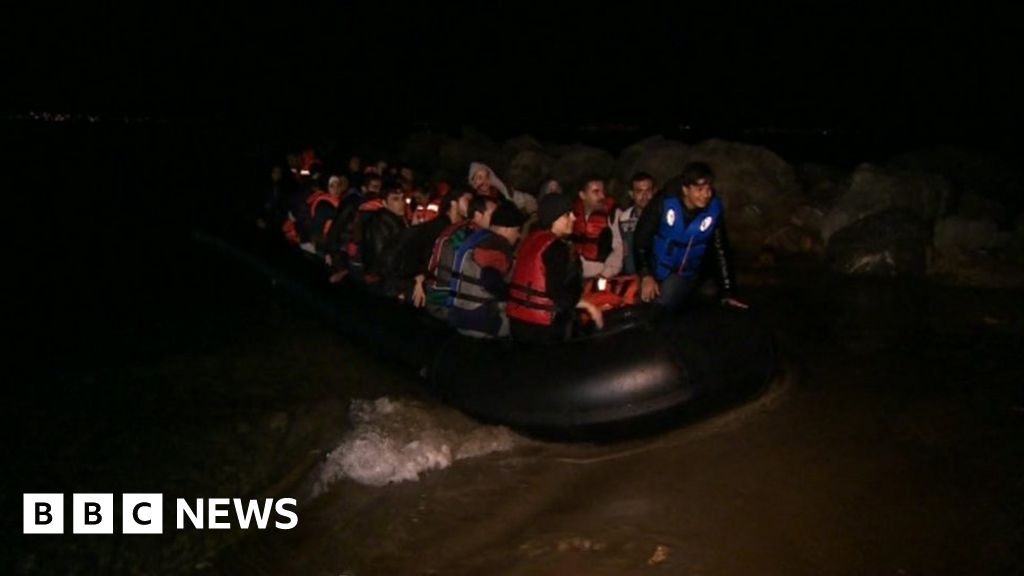 Migrant crisis: Riot death dad and nurse help in Greece - BBC News