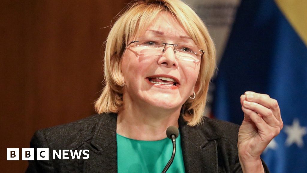 Venezuela crisis: Attorney general banned from leaving country