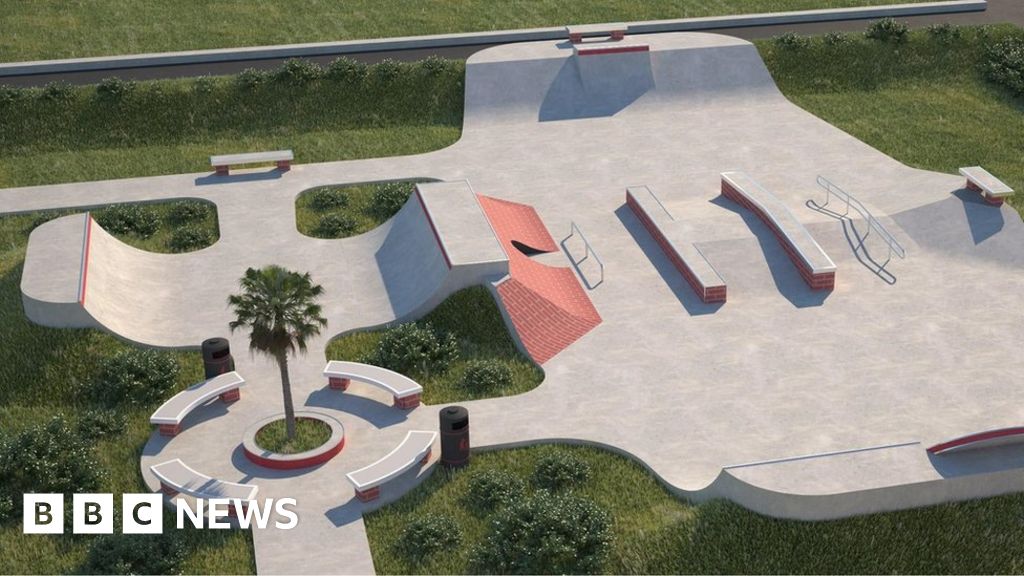 Rhyl bowling green club set for skate park - BBC News