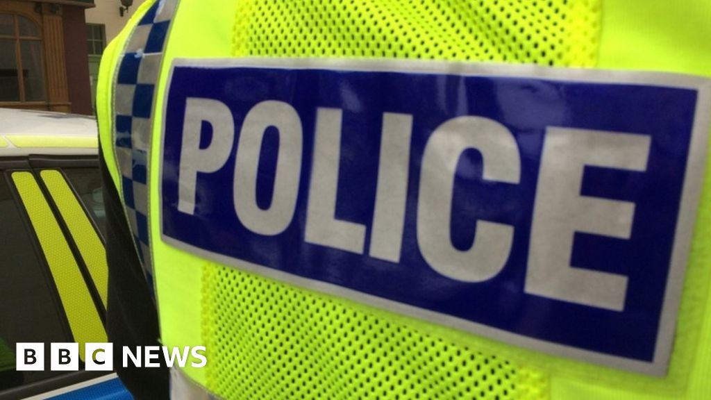 Police warning after Derbyshire homes hit by distraction burglaries ...