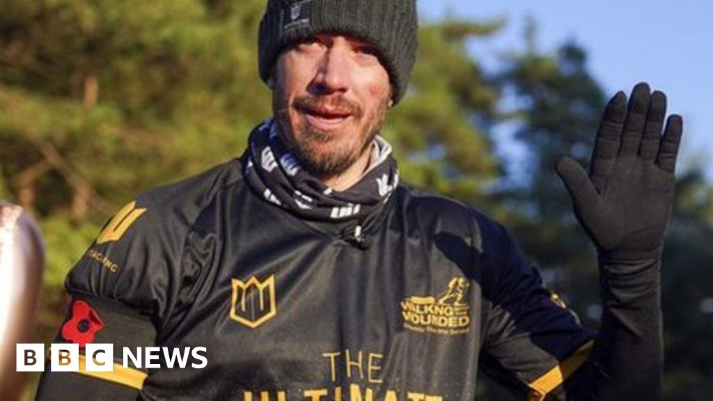 Army veteran runs 25 marathons in 25 days for charity - BBC News